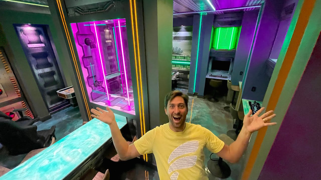 Secret Staircase To Underground Bunker Gaming Room! - 完成まで見たくなる動画